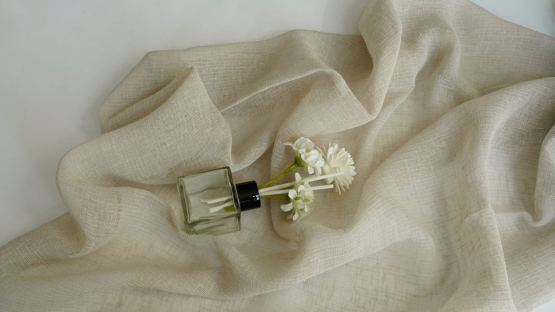 The Comprehensive Guide to Chiffon Fabric: Types, Uses & Care